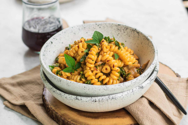 The Best Creamy 5 Ingredient One Pot Hummus Pasta - Piper Cooks