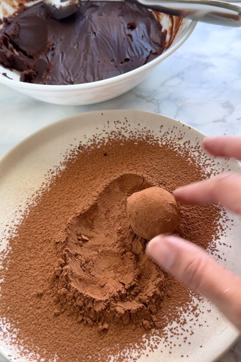 Homemade Christmas Truffle Recipe - 2 Ways - Piper Cooks