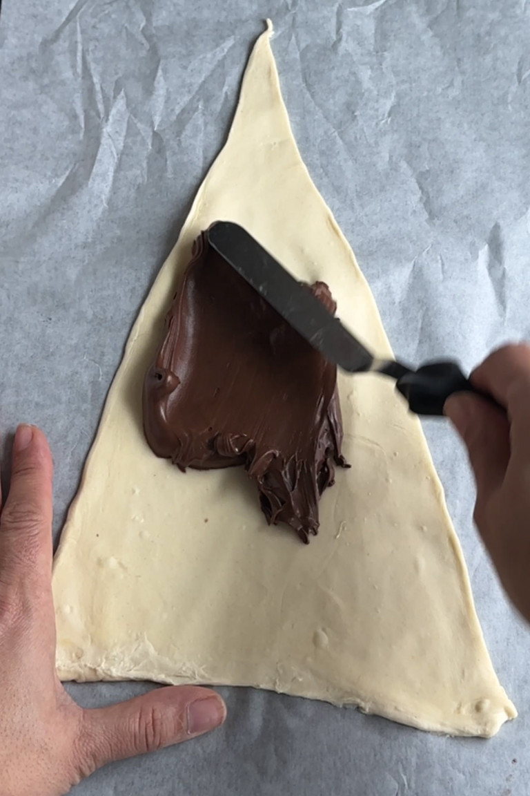 3 Ingredient Nutella Puff Pastry Tree with Nutella Dip - Piper Cooks