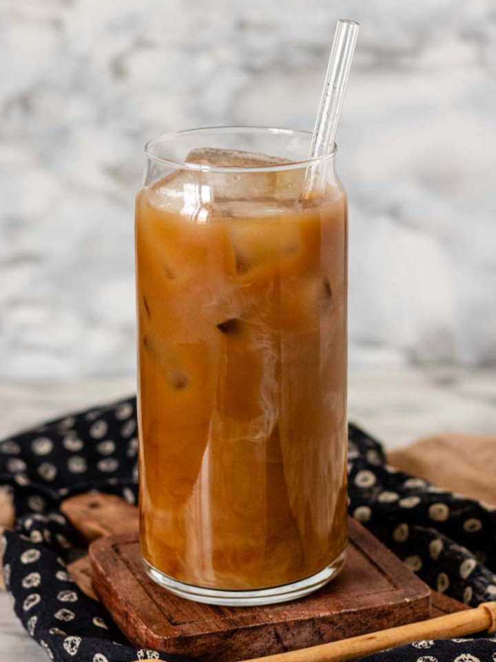 Garlic Dip | Inspired by Lebanese Toum - Piper Cooks