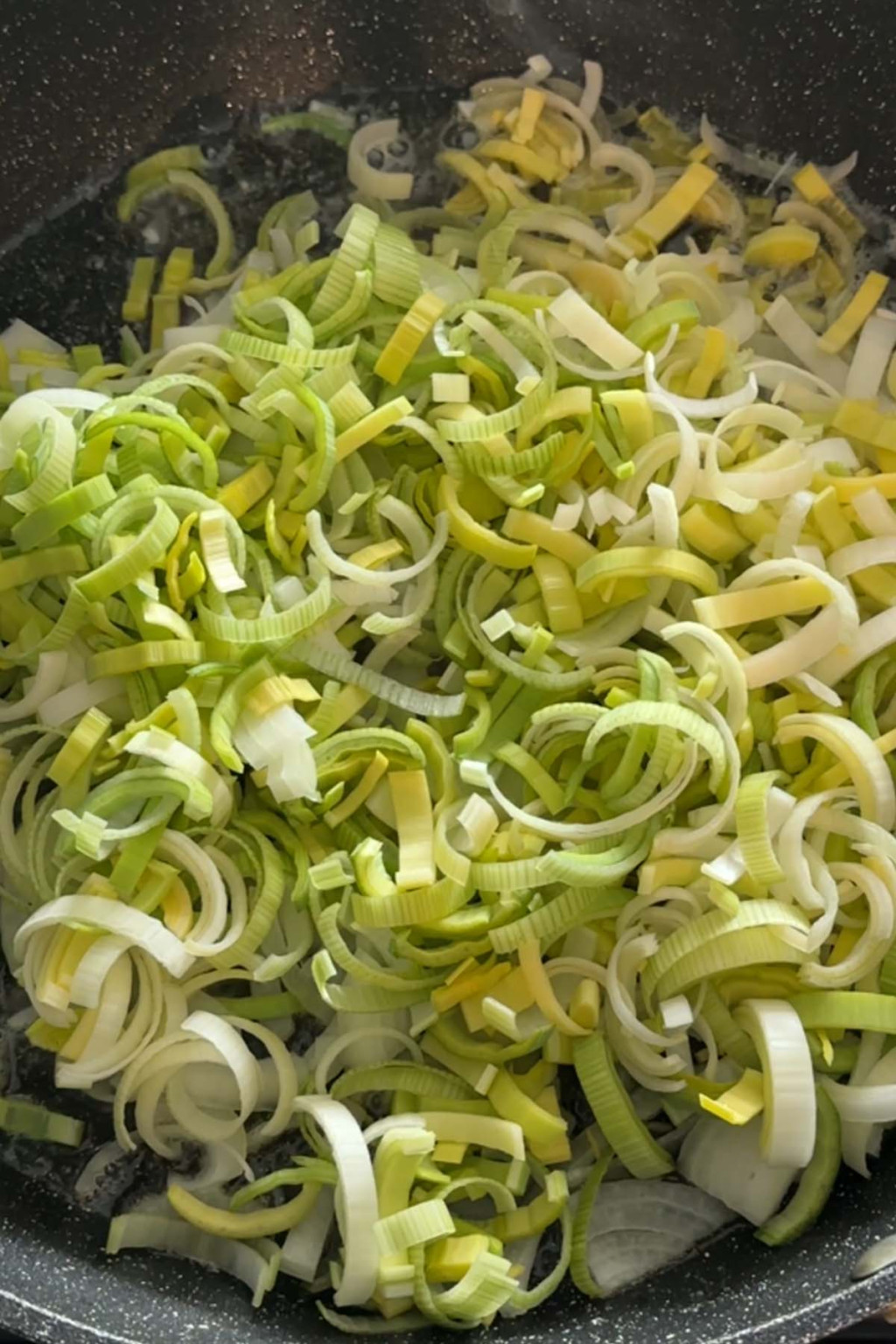 Easy Sautéed Buttered Leeks - Piper Cooks