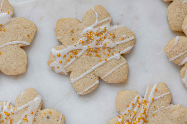Chai Sugar Cookie Snowflakes - Piper Cooks